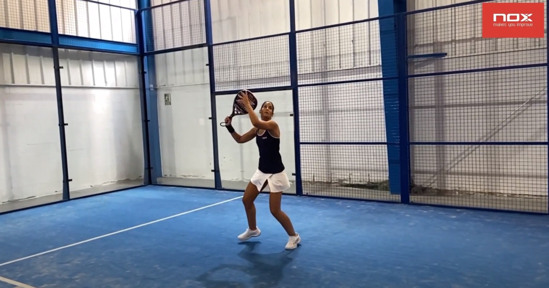 Cómo hacer la bandeja en pádel – NOX