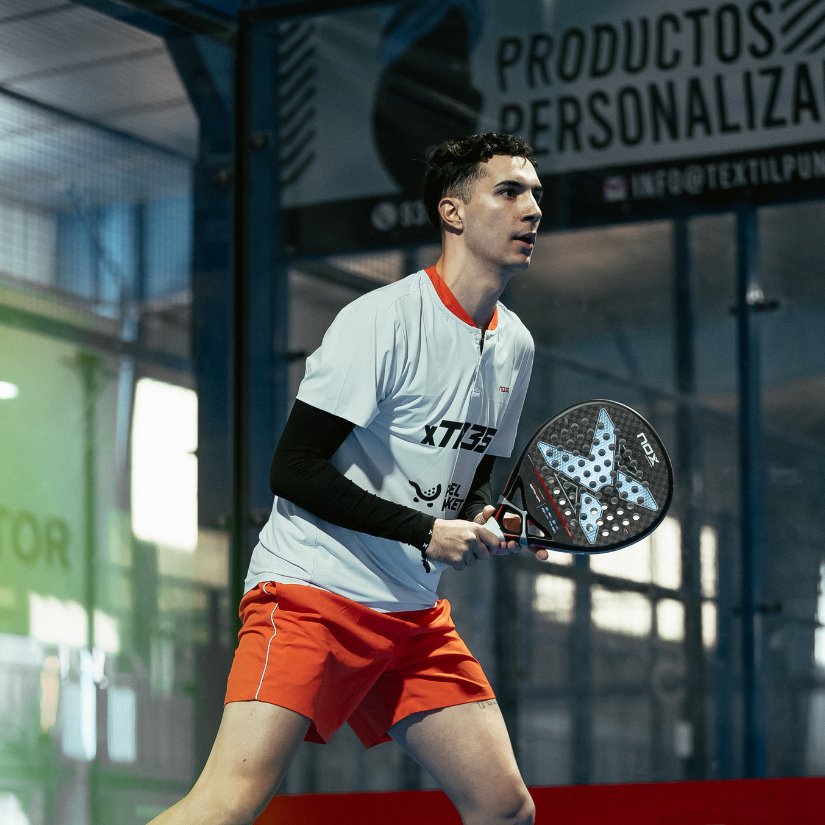 IMPROVE YOUR PADEL TACTICS USING THESE 2 SHOTS with Pablo Crosetti – NOX