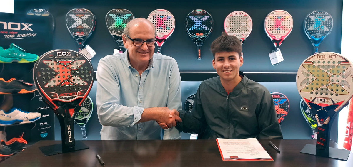 Victor Tur signs his first contract as a pro player with NOX
